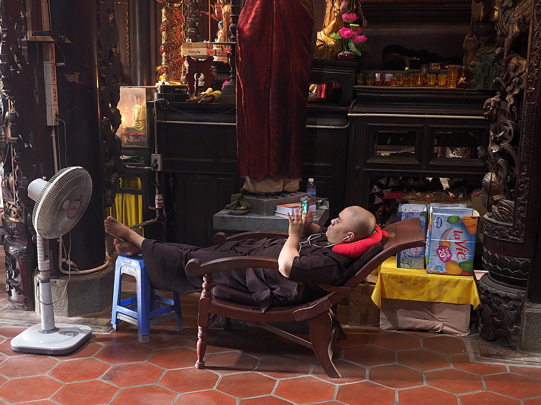 Resting Monk – mosqueeto